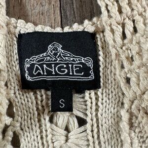 Angie | Tops | Angie Tank Womens Ivory All Over Crochet Vneck Fringe ...
